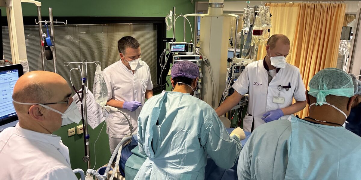 LUMC zet voor het eerst mobiele hart-longmachine in op locatie | Centraal+